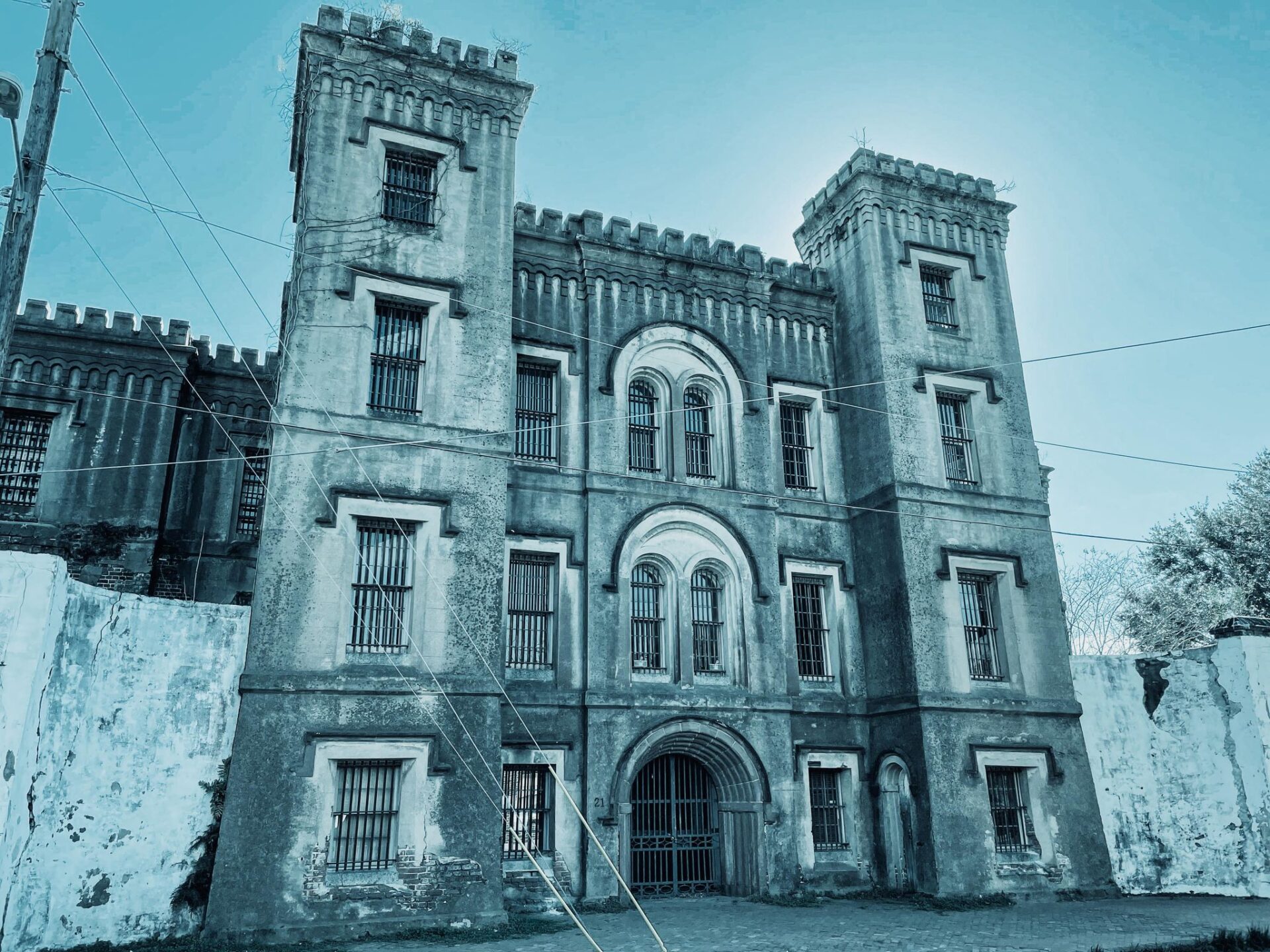 Top 10 Haunted Places in Charleston SC - The Traveling Drifter